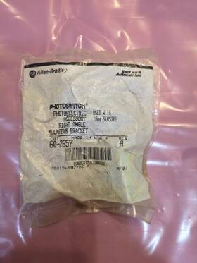 ALLEN-BRADLEY 60-2657 Right Angle Mounting Bracket